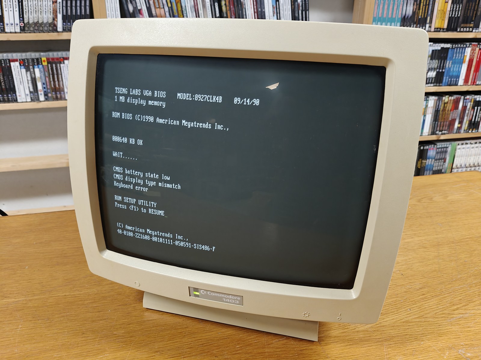 Commodore 1403 13" Monochrome Monitor - WTS Retro - Køb her