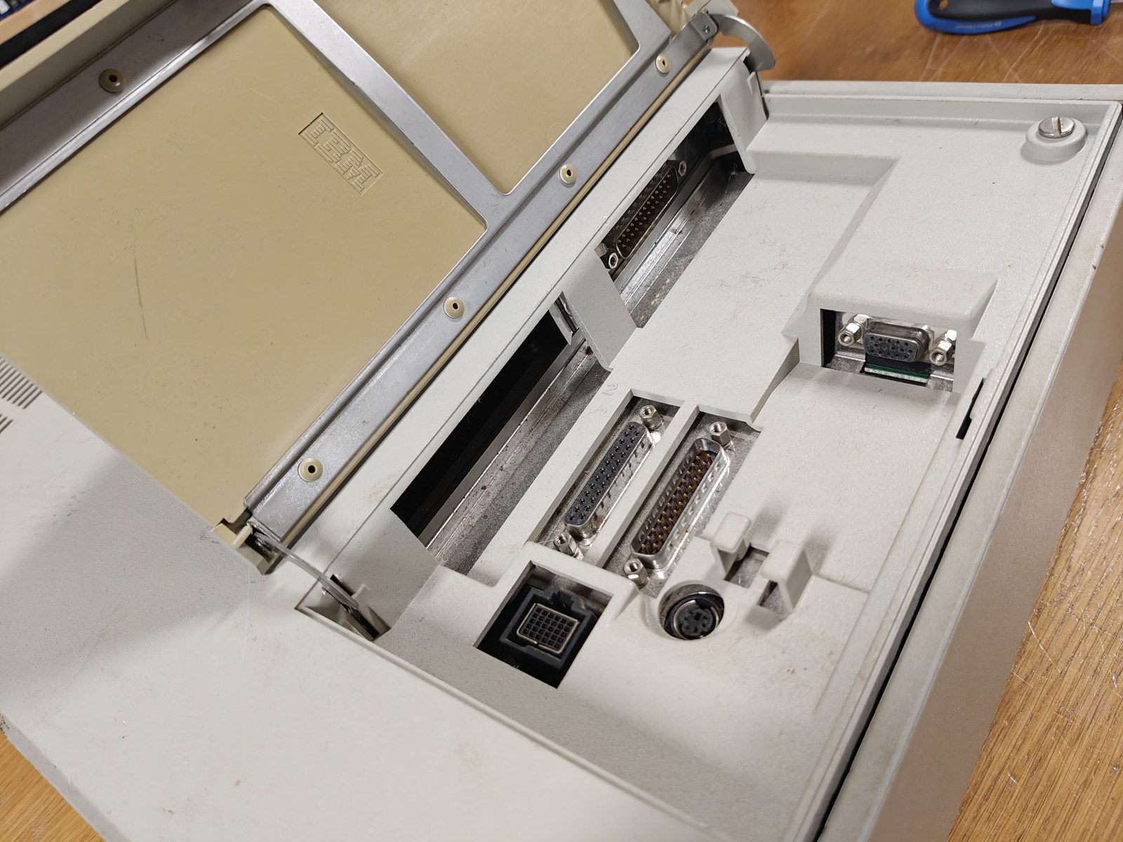 IBM PS/2 Model P70 386 Portable Computer (Delvis defekt) - WTS Retro