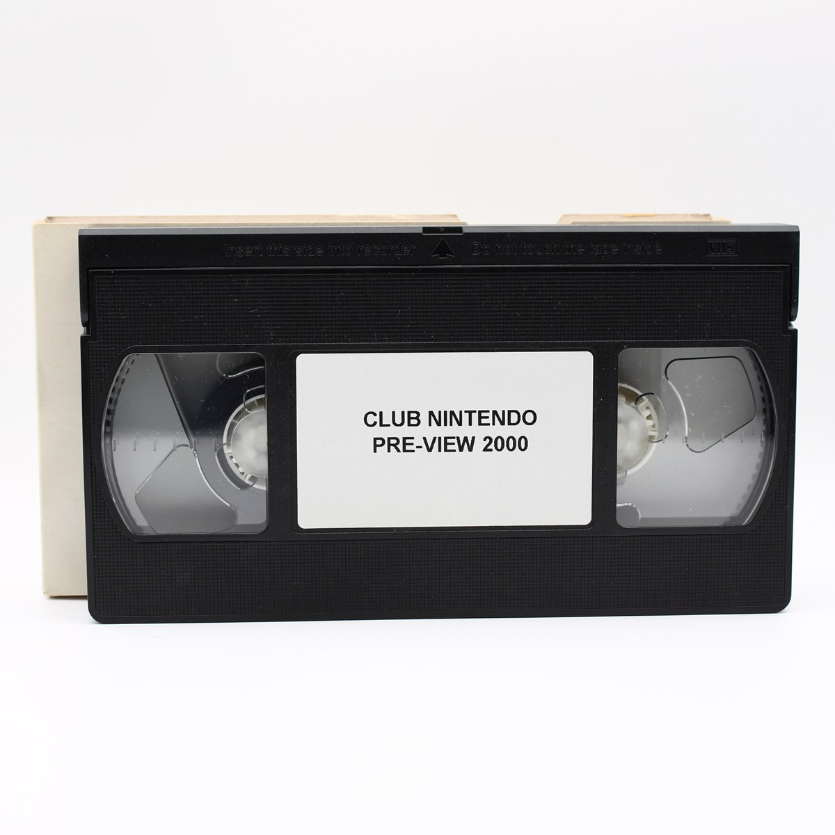 Club Nintendo Pre-view 2000 (VHS) - WTS Retro - Køb filmen her