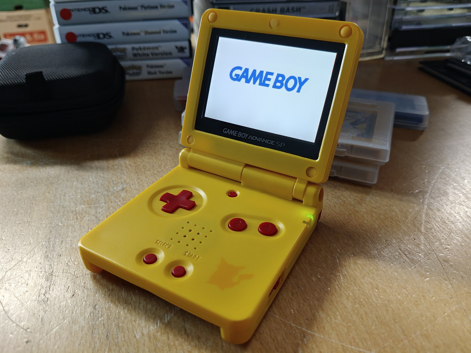 Game Boy Advance SP Konsol - Pikachu Edition (AGS-101 - Ny skal) - WTS ...